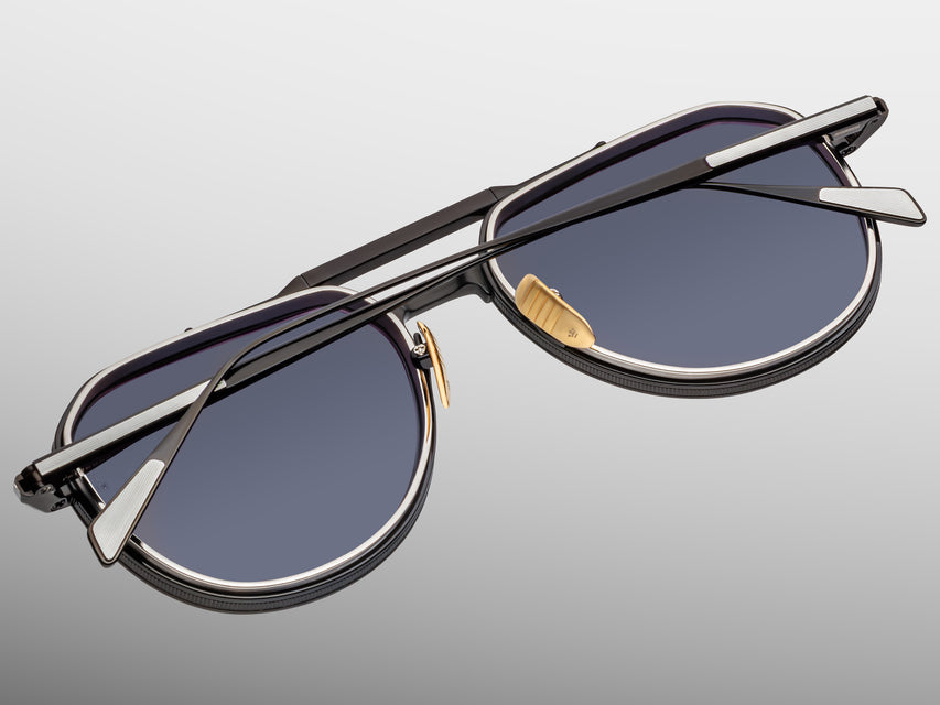 Jacques Marie Mage Commander Sun (Corbeau)